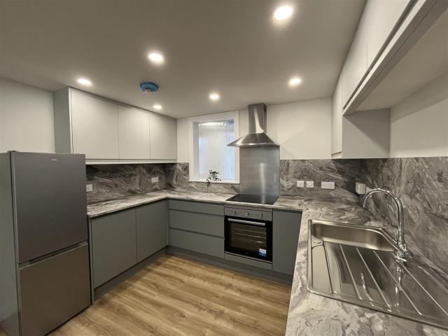 Apartment at Canal Crescent, Perth