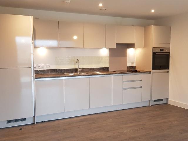 Apartment at Canalside Roundabout, Milton Keynes