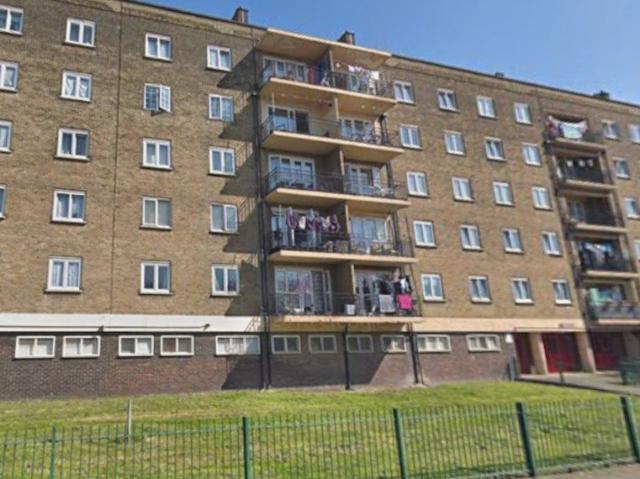 Apartment at Canberra Square, Tilbury
