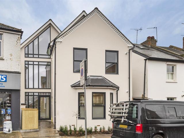 Apartment at Canbury Park Road, Greater London