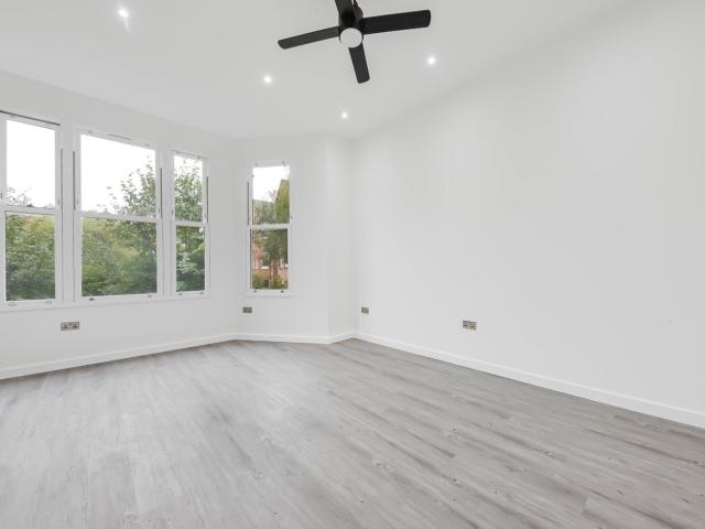 Apartment at Canfield Gardens, Greater London