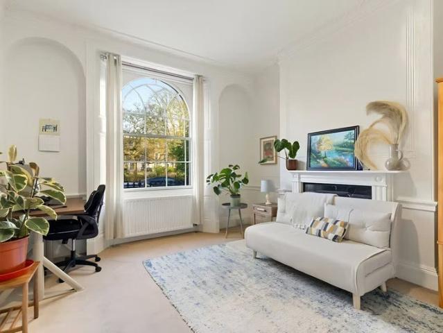 Apartment at Canonbury Square, Greater London