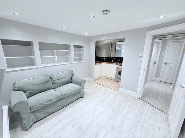 Apartment at Cann Hall Road, Greater London