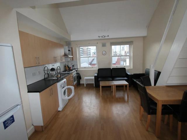 Apartment at Cannon Street Road, Greater London