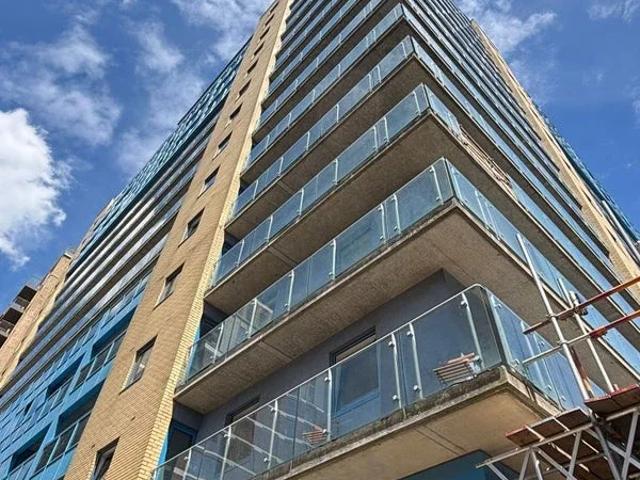 Apartment at Cannon Street Road, Greater London