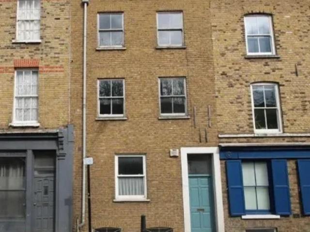 Apartment at Cannon Street Road, Greater London