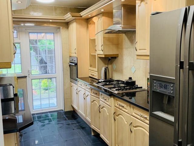Apartment at Cannonbury Avenue, Greater London