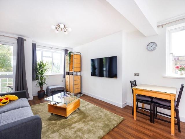 Apartment at Canton Street, Greater London