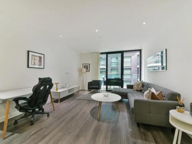 Apartment at Canter Way, Greater London