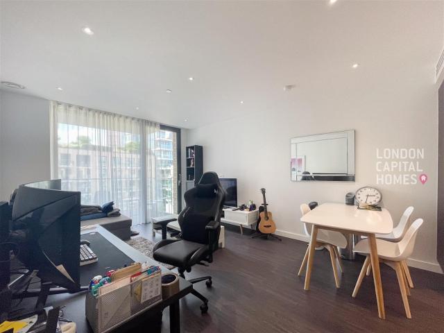 Apartment at Canter Way, Greater London