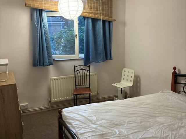 Apartment at Canterbury Crescent, Greater London