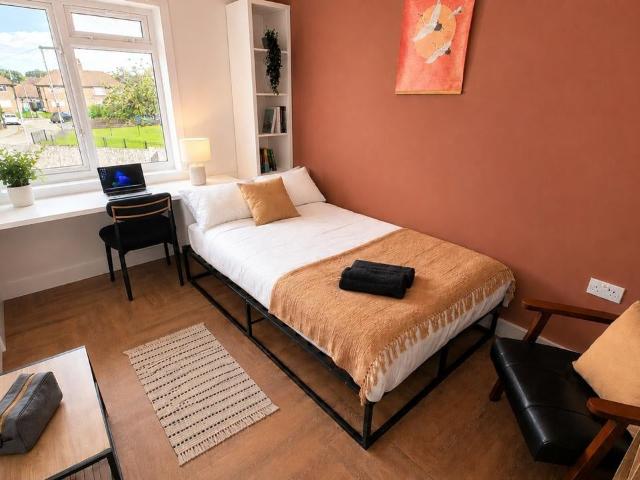 Apartment at Carden Avenue, Hull