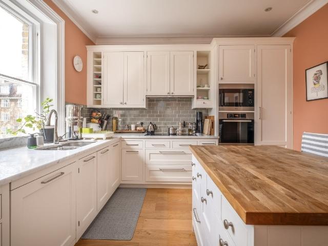 Apartment at Cardigan Road, Greater London
