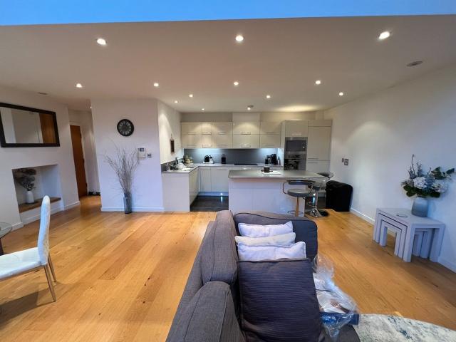 Apartment at Cardinal Road, Greater London