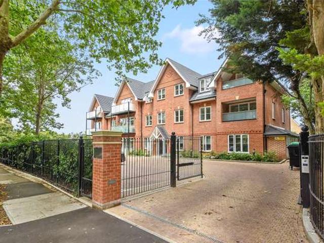 Apartment at Carew Road, Greater London