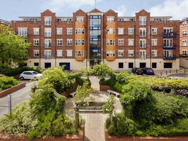 Apartment at Carisbrooke Road, Leeds