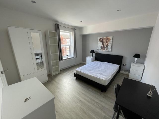 Apartment at Carlingford Road, Ashfield