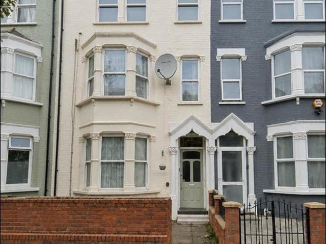 Apartment at Carlingford Road, Greater London
