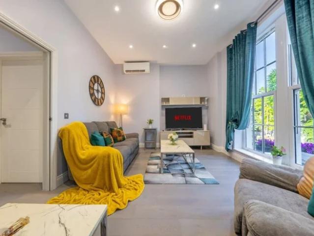 Apartment at Carlton Vale, City of Westminster