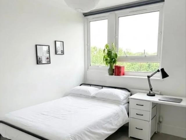Apartment at Carlton Vale, City of Westminster