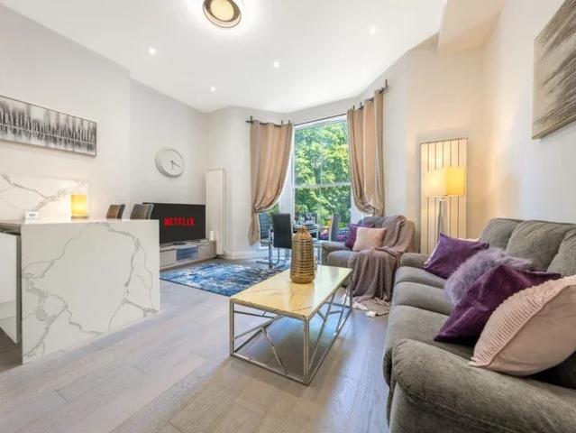Apartment at Carlton Vale, City of Westminster
