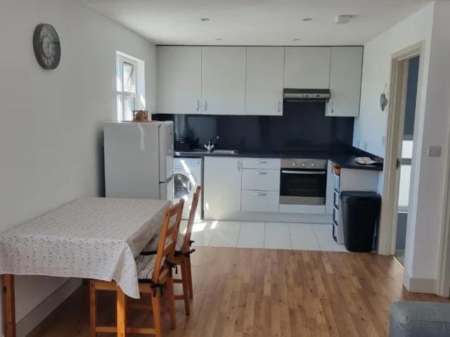 Apartment at Carlton Avenue East, Greater London