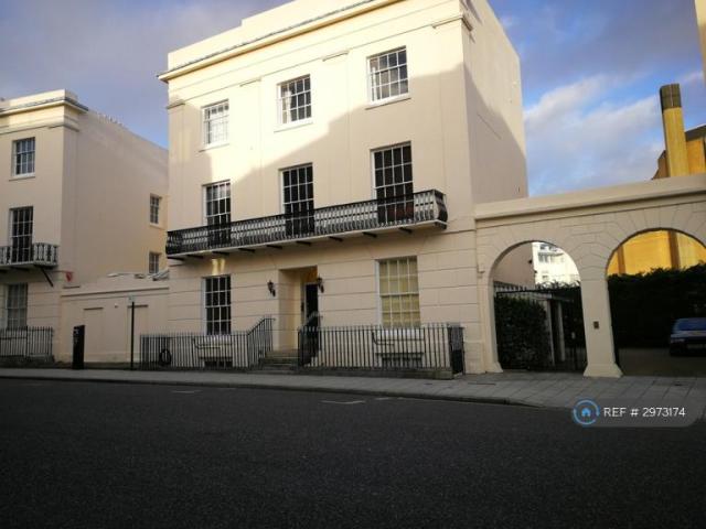 Apartment at Carlton Crescent, Southampton