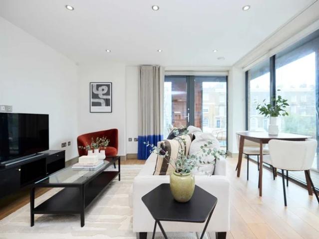 Apartment at Carlton Grove, Greater London