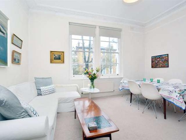 Apartment at Carlton Hill, City of Westminster
