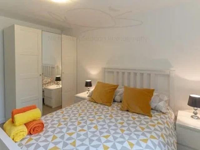 Apartment at Carlyle Road, Rushcliffe