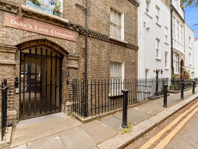 Apartment at Carmel Court, Greater London