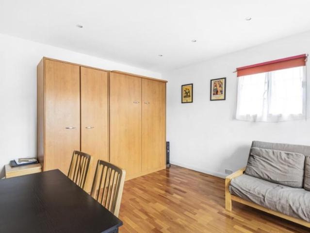 Apartment at Carmel Court, London
