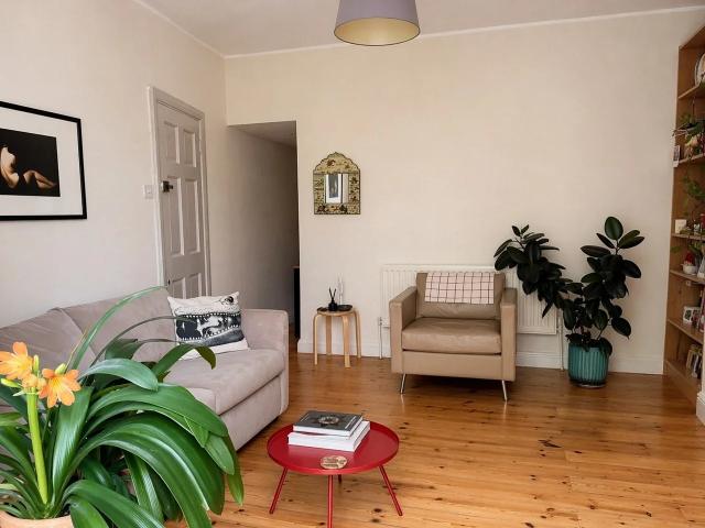 Apartment at Carnarvon Road, Greater London