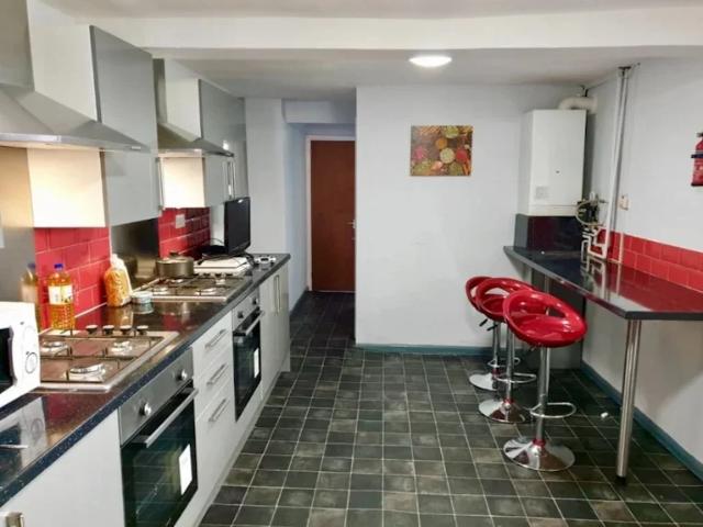 Apartment at Carnarvon Road, Reading