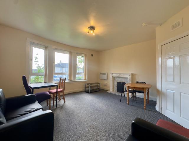 Apartment at Carnwadric Road, Glasgow