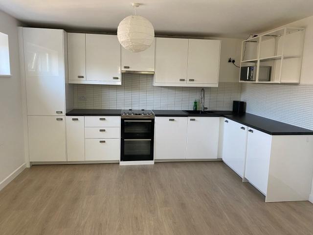 Apartment at Carshalton Road, Greater London