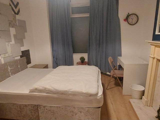 Apartment at Carr View Avenue, Doncaster