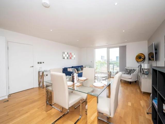 Apartment at Carriage Way, Greater London