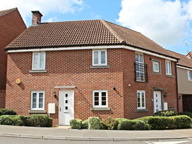 Apartment at Carter Drive, Basingstoke and Deane