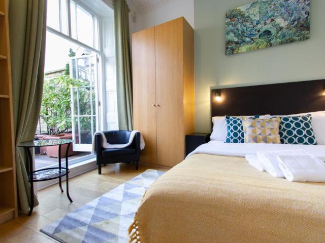 Apartment at Cartwright Gardens, Greater London