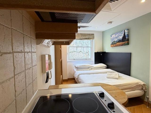 Apartment at Cartwright Gardens, Greater London