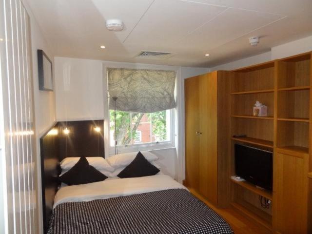Apartment at Cartwright Gardens, Greater London