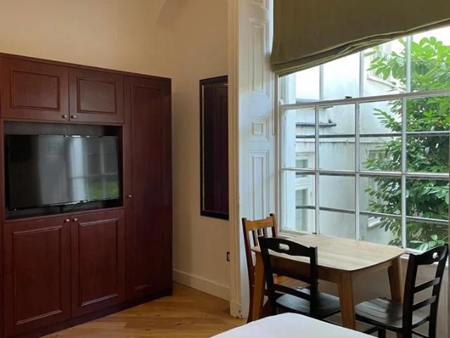 Apartment at Cartwright Gardens, Greater London