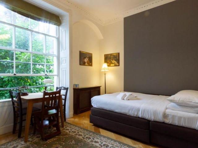 Apartment at Cartwright Gardens, Greater London
