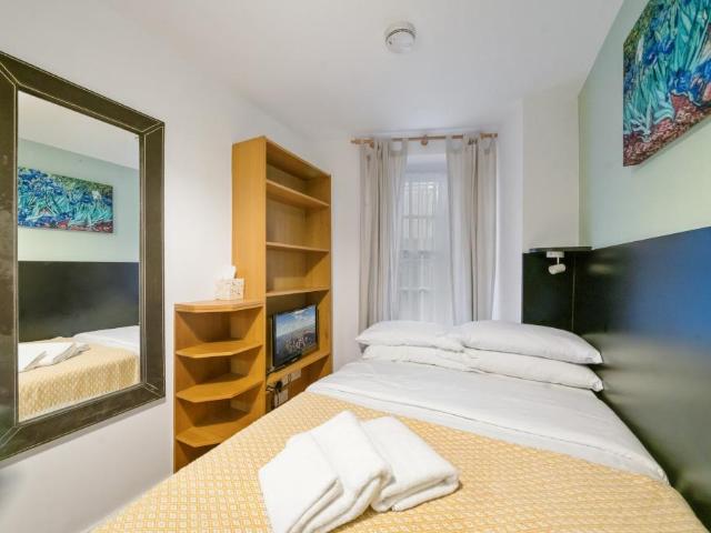 Apartment at Cartwright Gardens, Greater London