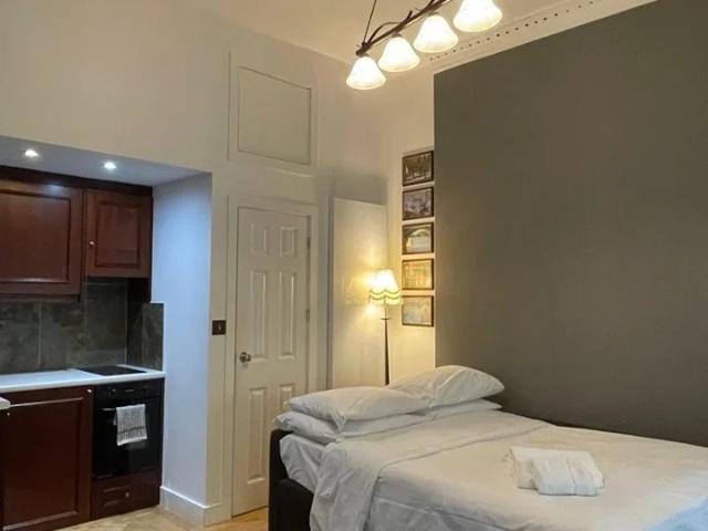 Apartment at Cartwright Gardens, Greater London