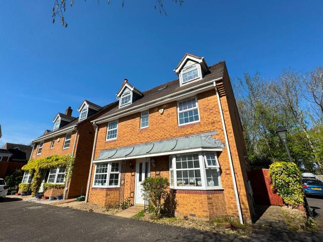 Apartment at Casson Drive, Stoke Gifford