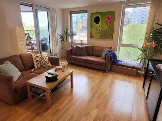 Apartment at Cassilis Road, Greater London