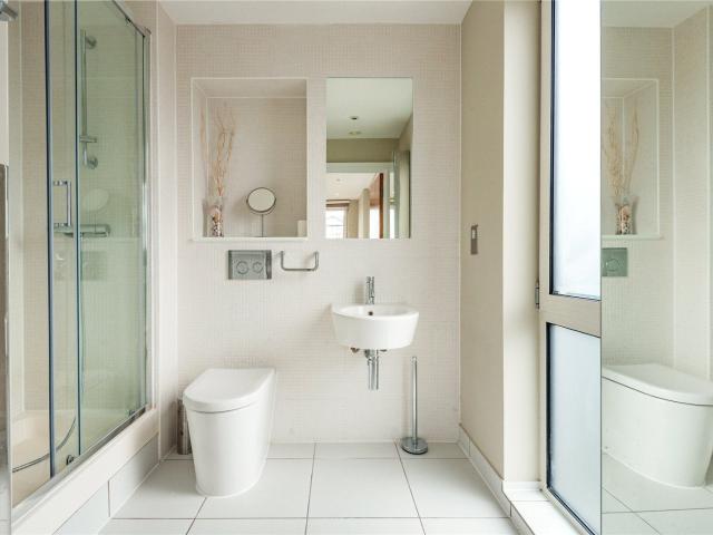 Apartment at Cassilis Road, Greater London