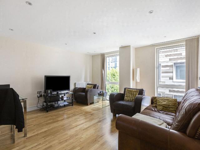 Apartment at Cassilis Road, Greater London